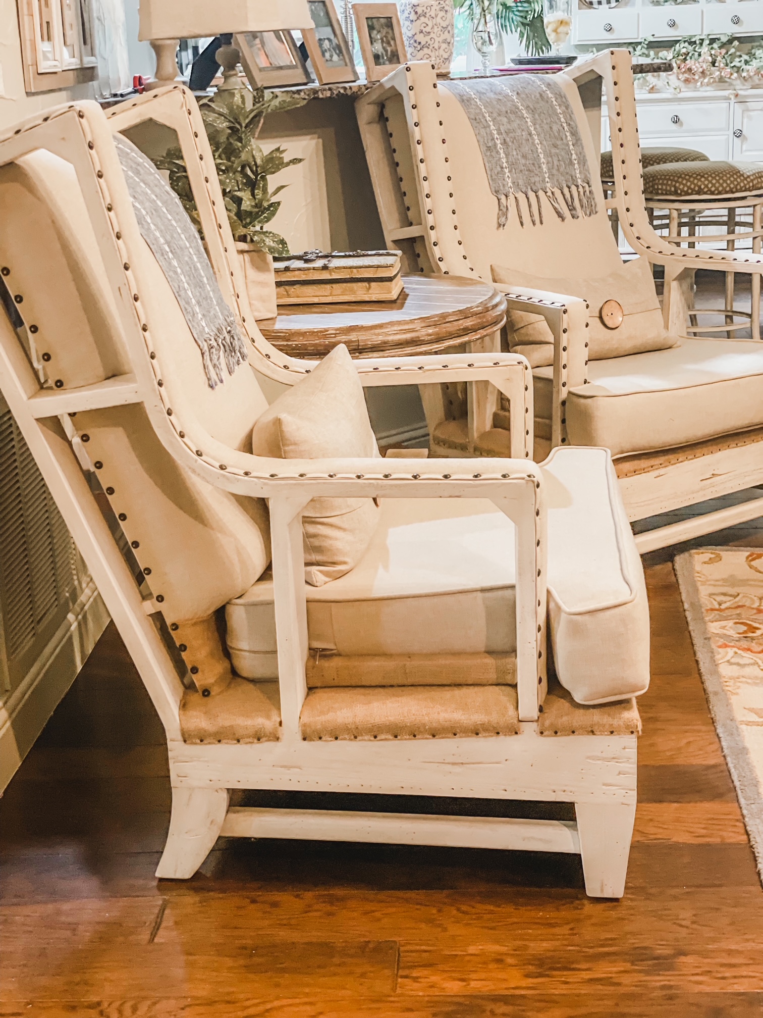 How To Create A French Country Farmhouse Family Room! - Savvy In The ...
