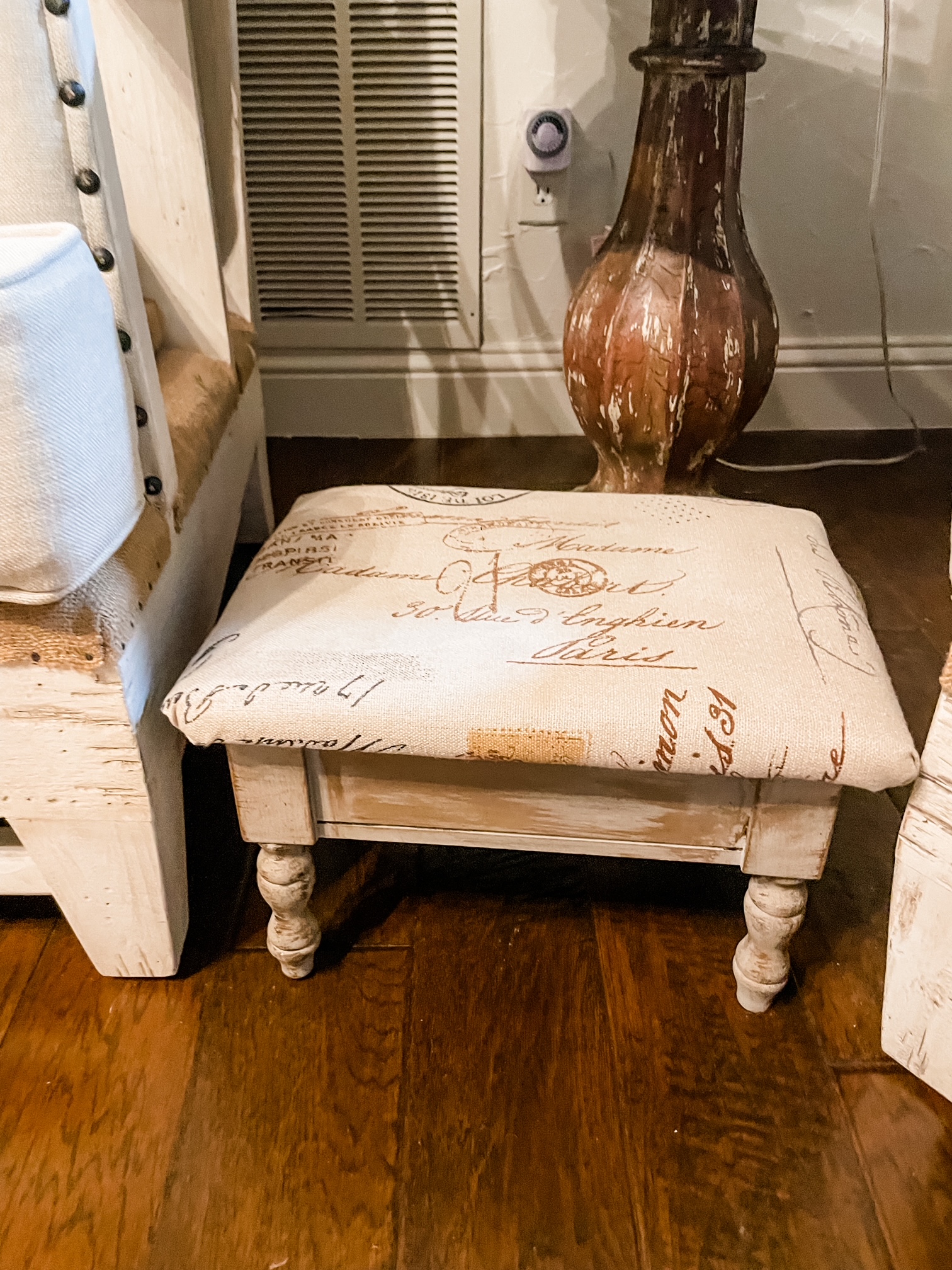 How To Create A French Country Farmhouse Family Room! - Savvy In The ...