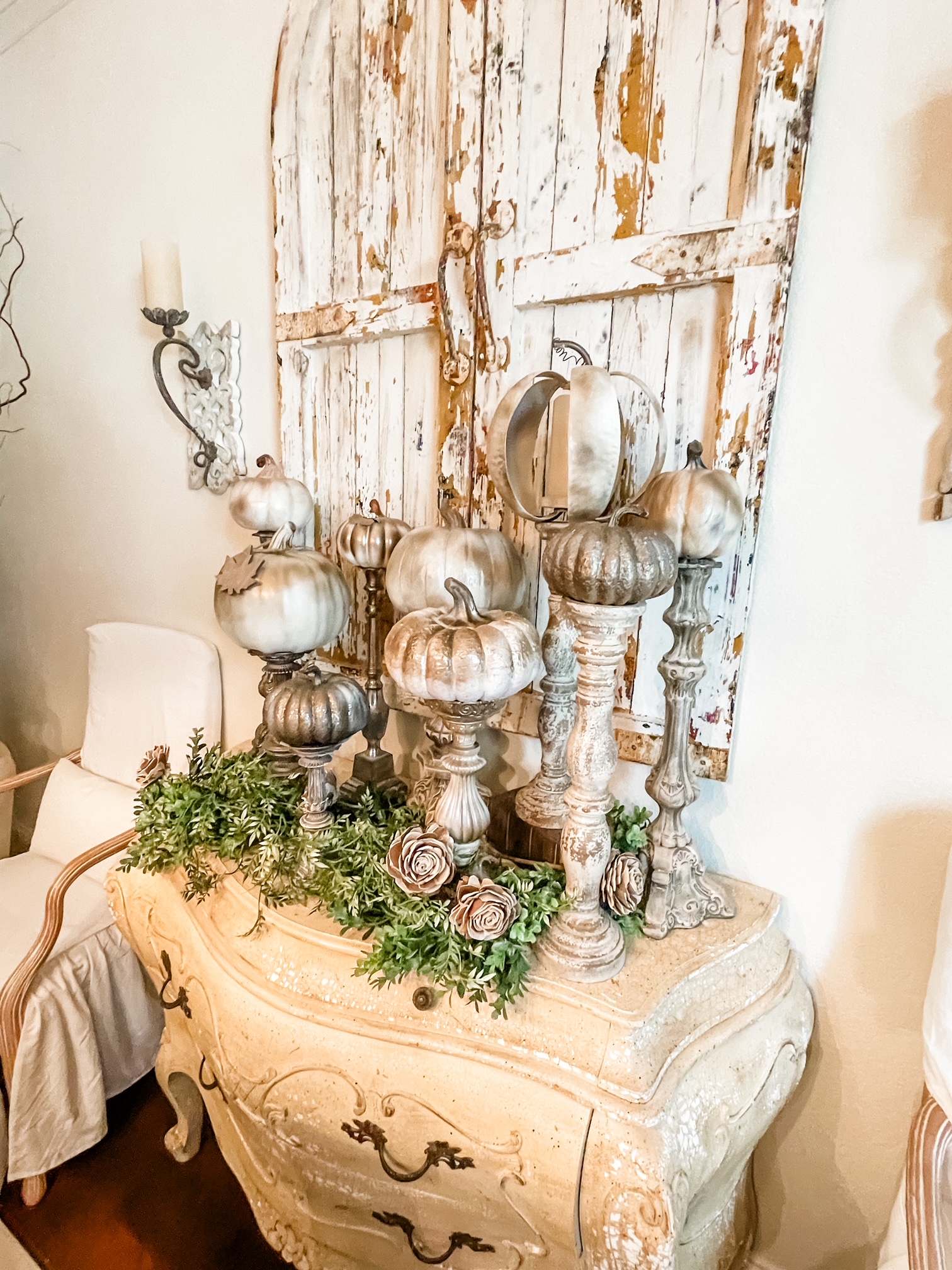 How To Create A Beautiful Thanksgiving Dining Room - Savvy In The Suburbs